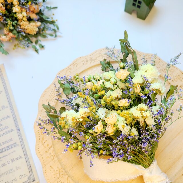 ny ミニ薔薇とリモニウムのナチュラルスワッグ アンティーク ボタニカル | iichi ハンドメイド・クラフト作品・手仕事品の通販