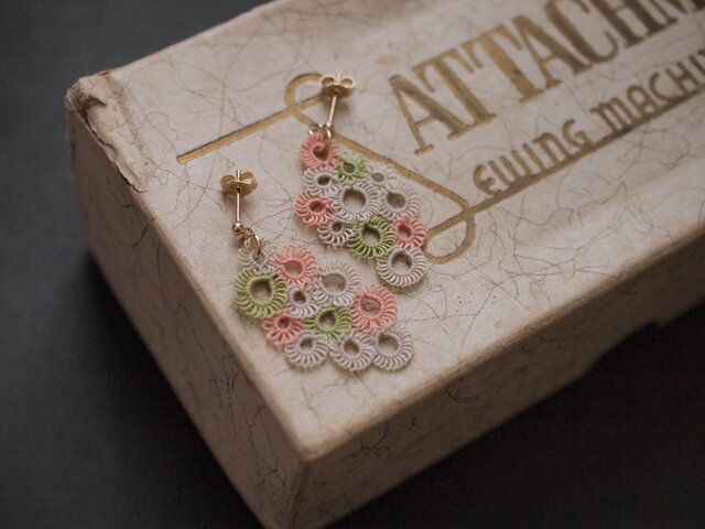 タティングレース14kgf bubble (pail beige×coral pink×light green) 受注制作 | iichi 日々の暮らしを心地よくするハンドメイドやアンティーク ...