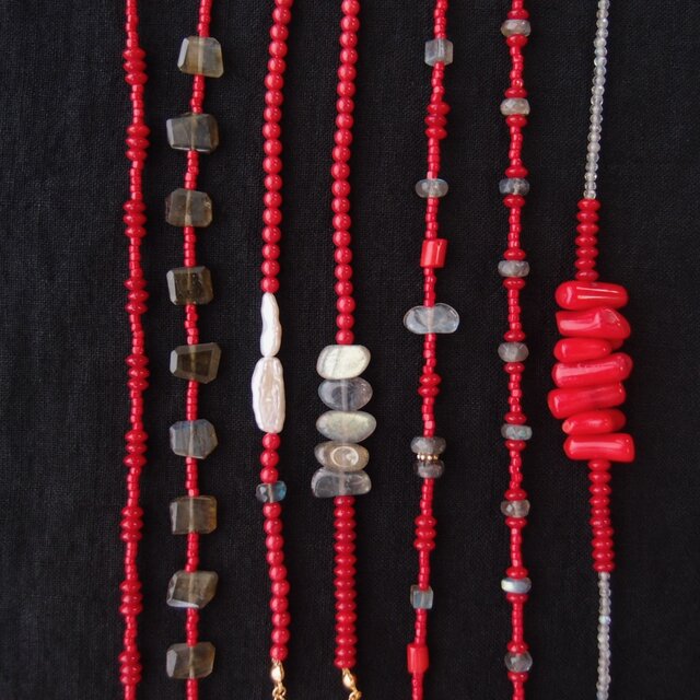 Red Coral × Glass Beads Bracelet【GP・受注制作】レッドコーラル×グラスビーズ ブレスレット | iichi ハンドメイド・クラフト作品・手仕事品の通販