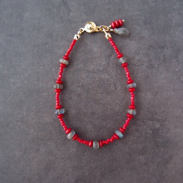 Labradorite × Red Coral Bracelet【GP】ラブラドライト×レッドコーラル ブレスレット | iichi ハンドメイド・クラフト作品・手仕事品の通販