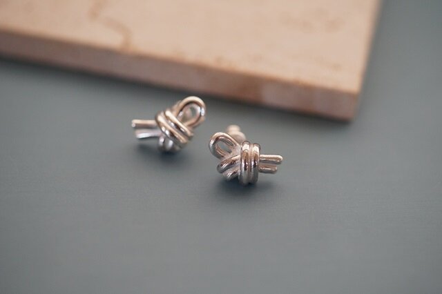 【knot】silver925 knot pierce | iichi ハンドメイド・クラフト作品・手仕事品の通販