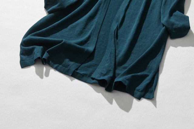 大人の欲しいを叶える コットンリネンロングカーディガン わずかに緑みを帯びた暗い青色220703-5 | iichi 日々の暮らしを心地よくするハンドメイドやアンティークのマーケットプレイス