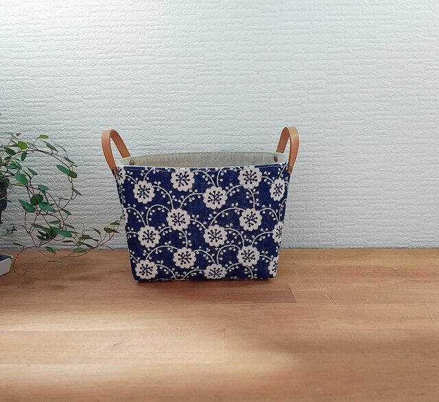 綿麻フラワー柄小物入れ | iichi ハンドメイド・クラフト作品・手仕事品の通販