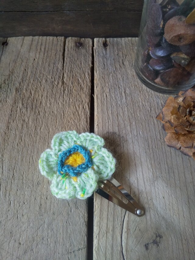 Flowerピン | iichi ハンドメイド・クラフト作品・手仕事品の通販