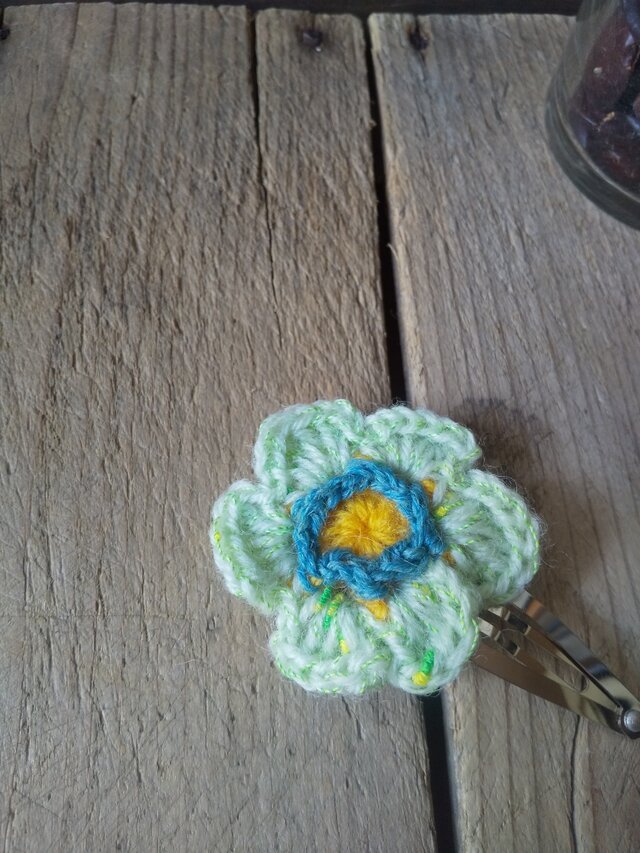 Flowerピン | iichi ハンドメイド・クラフト作品・手仕事品の通販