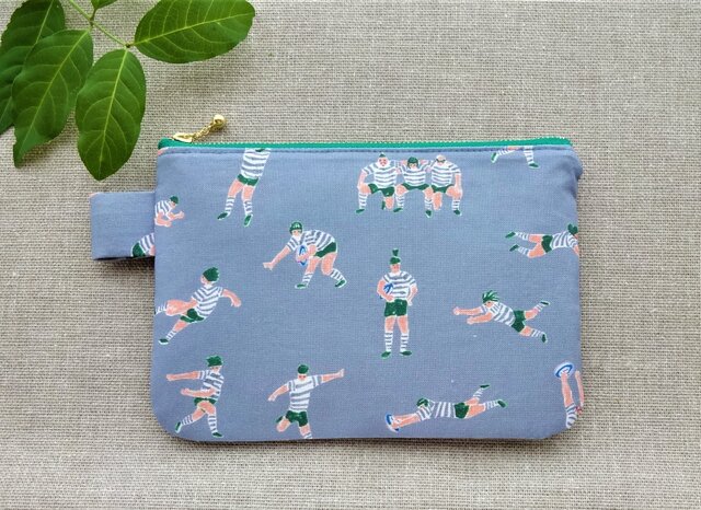 ＊ラグビー＊フラットポーチ＊ファスナー18cm＊rugby＊ | iichi 日々の暮らしを心地よくするハンドメイドやアンティークのマーケットプレイス