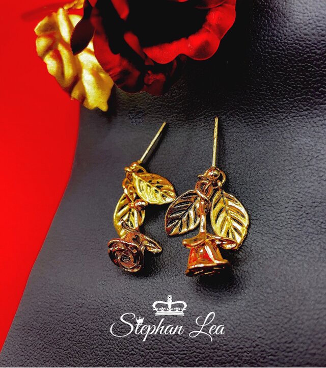 期間限定 Stephan Lea アレルギー対応〜18K金メッキゴールドアンティーク揺れるバラピアス | iichi ハンドメイド・クラフト作品・手仕事品の通販
