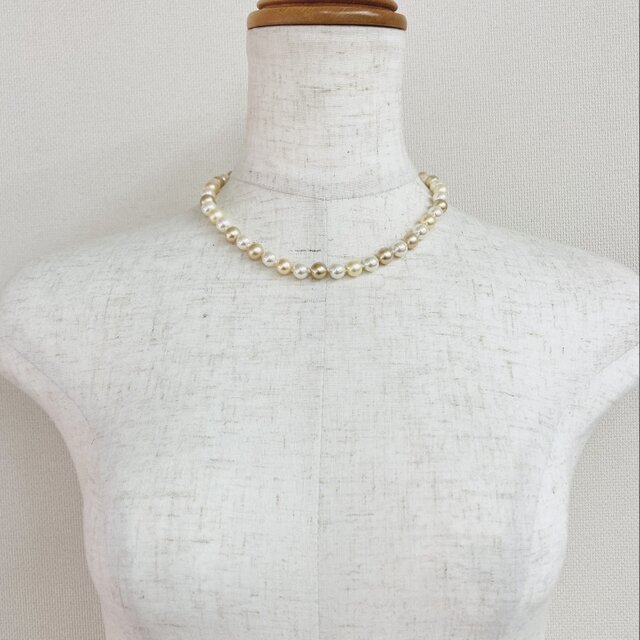 ガラスパールmixオールノットネックレス/8mm約42cm/イエローゴールドmix/made in japan | iichi 日々の暮らしを心地よくするハンドメイドやアンティークのマーケットプレイス