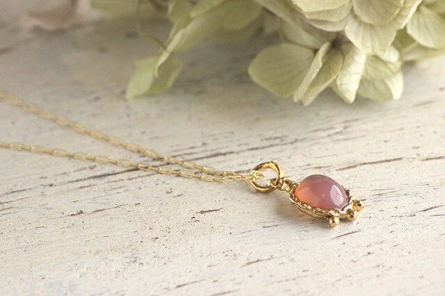 K18GP ピンクカルセドニーのシンプルペンダント | iichi ハンドメイド・クラフト作品・手仕事品の通販