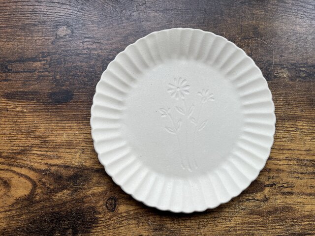 NO.106 花柄のお皿 | iichi ハンドメイド・クラフト作品・手仕事品の通販