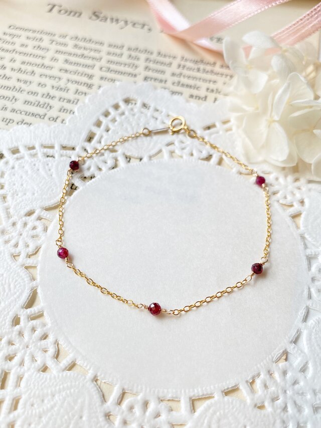 14kgf【7月誕生石】小粒なルビーのブレスレット a.Red Ruby ac/703 | iichi ハンドメイド・クラフト作品・手仕事品の通販
