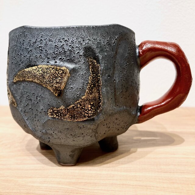 吉田南岳 金彩マグ（持ち手赤）B | iichi ハンドメイド・クラフト作品・手仕事品の通販