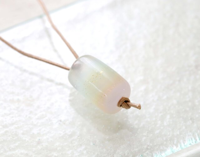 とんぼ玉のコットンコードネックレス「milky twillight sky」 | iichi ハンドメイド・クラフト作品・手仕事品の通販