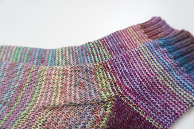 手編みの靴下 | iichi 日々の暮らしを心地よくするハンドメイドやアンティークのマーケットプレイス