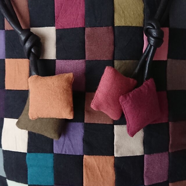 patchwork bucket bag | iichi ハンドメイド・クラフト作品・手仕事品の通販