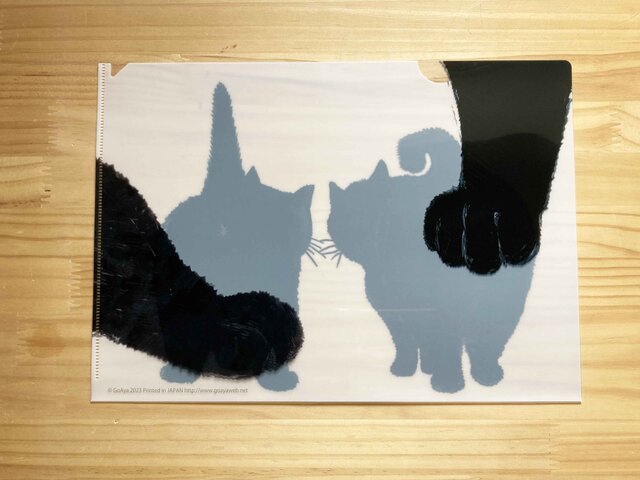クロニャンコ：猫のクリアファイル：A4サイズ | iichi 日々の暮らしを心地よくするハンドメイドやアンティークのマーケットプレイス