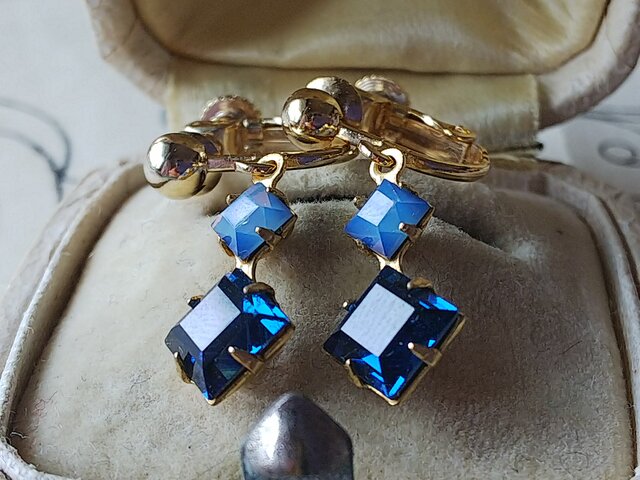 ヴィンテージ Starシャイン×モンタナBlue／Square ピアスまたはイヤリング | iichi 日々の暮らしを心地よくするハンドメイドやアンティークのマーケットプレイス