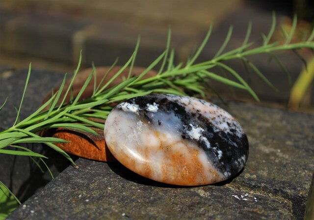 マーリナイト パームストーン A | iichi 日々の暮らしを心地よくするハンドメイドやアンティークのマーケットプレイス