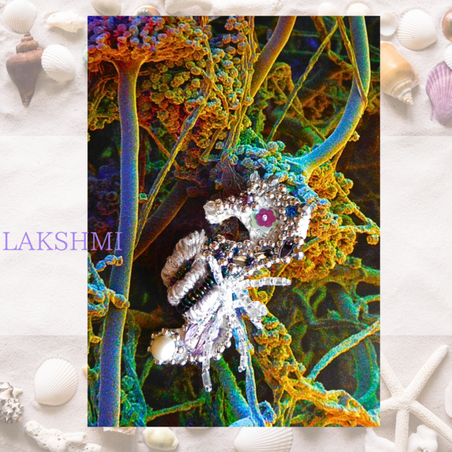 sea horse ホワイト～シルバーベース | iichi ハンドメイド・クラフト作品・手仕事品の通販