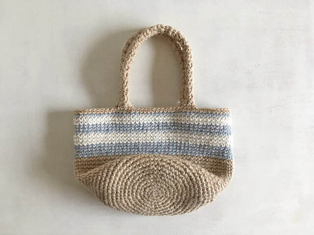 麻ひもバッグ IceBlue Mix S | iichi 日々の暮らしを心地よくするハンドメイドやアンティークのマーケットプレイス