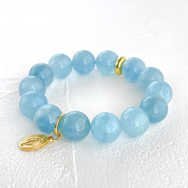 アクアマリン12.5mm 不思議のメダイ チャームブレスレット シンプルブレスレット | iichi ハンドメイド・クラフト作品・手仕事品の通販