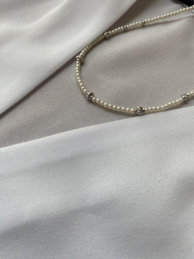 小粒パールシルバーロンデル一連カジュアルネックレス 3mm 38～43.5cm | iichi ハンドメイド・クラフト作品・手仕事品の通販