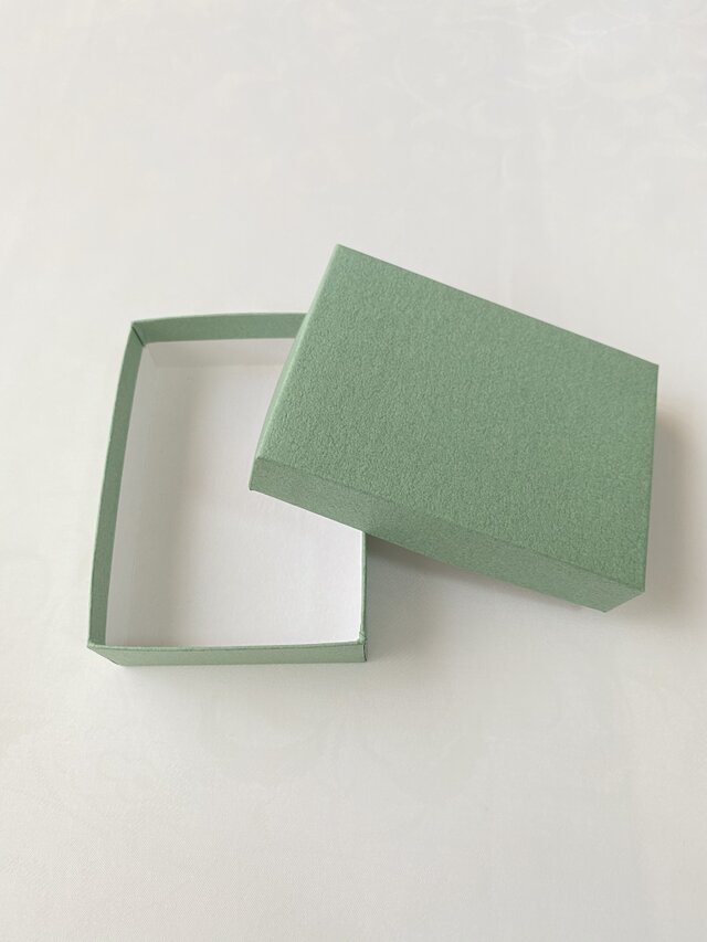 ギフトボックス 貼り箱 2個 厚さ2.2cm D/524 | iichi ハンドメイド・クラフト作品・手仕事品の通販