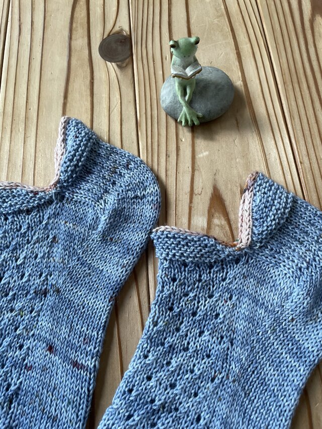 No.1218 うつぼソックス107匹め | iichi 日々の暮らしを心地よくするハンドメイドやアンティークのマーケットプレイス