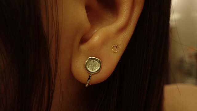 SV Sealing Stamp Studs Earrings | iichi ハンドメイド・クラフト作品・手仕事品の通販