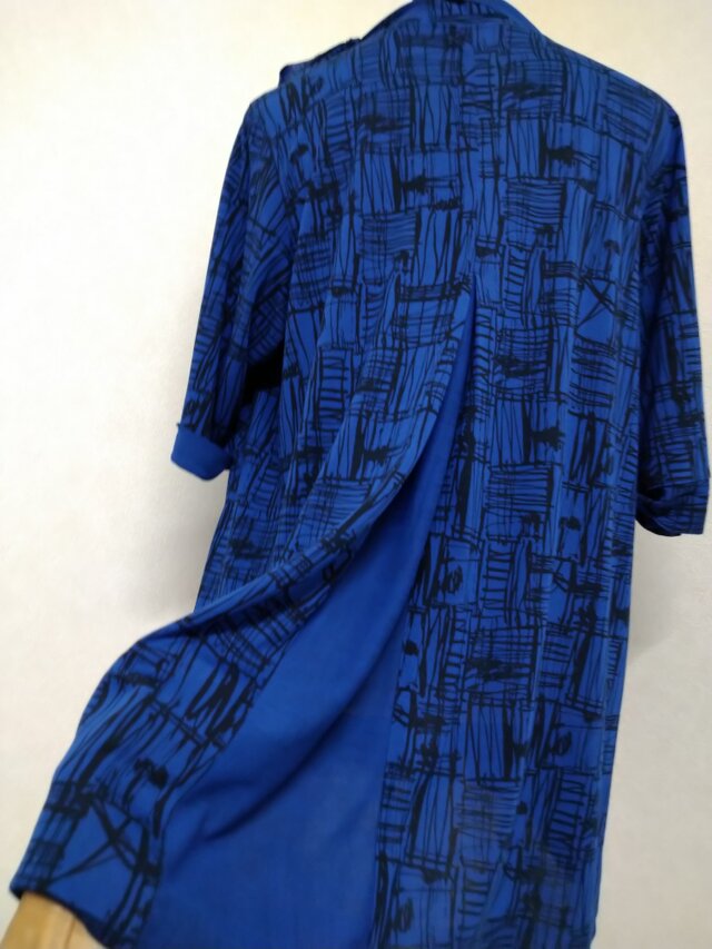 お出掛けしたくなる、青のワンピース。BLPO-123 | iichi ハンドメイド・クラフト作品・手仕事品の通販