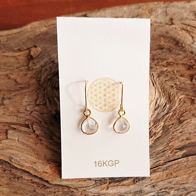枠留めクリスタルのピアス 16kgp | iichi ハンドメイド・クラフト作品・手仕事品の通販