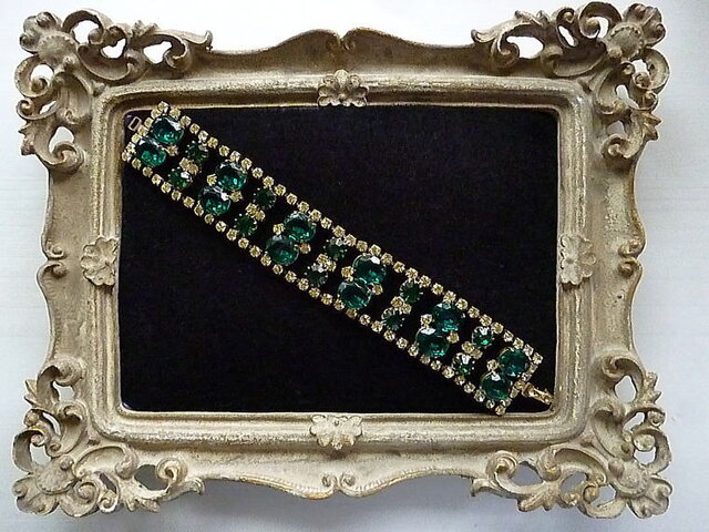 Husar D.エメラルド ブレスレット | iichi 日々の暮らしを心地よくするハンドメイドやアンティークのマーケットプレイス