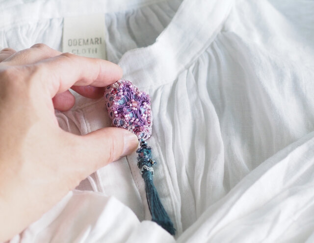 Lilacの胸飾 タッセル | iichi ハンドメイド・クラフト作品・手仕事品の通販