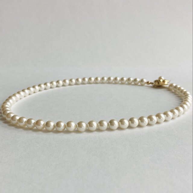 貝パールネックレス/6mm約40cm/Lt.クリーム/G/made in japan | iichi 日々の暮らしを心地よくするハンドメイドやアンティークのマーケットプレイス