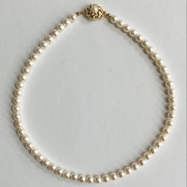 貝パールネックレス/6mm約40cm/Lt.クリーム/G/made in japan | iichi 日々の暮らしを心地よくするハンドメイドやアンティークのマーケットプレイス