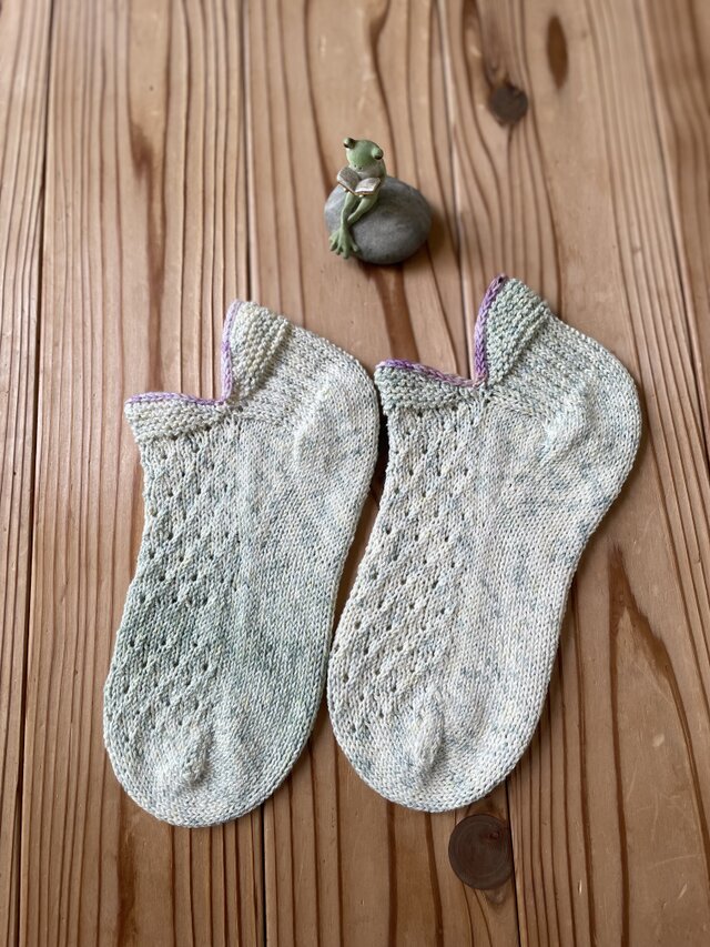 No.1220 夏うつぼソックス109匹め | iichi 日々の暮らしを心地よくするハンドメイドやアンティークのマーケットプレイス