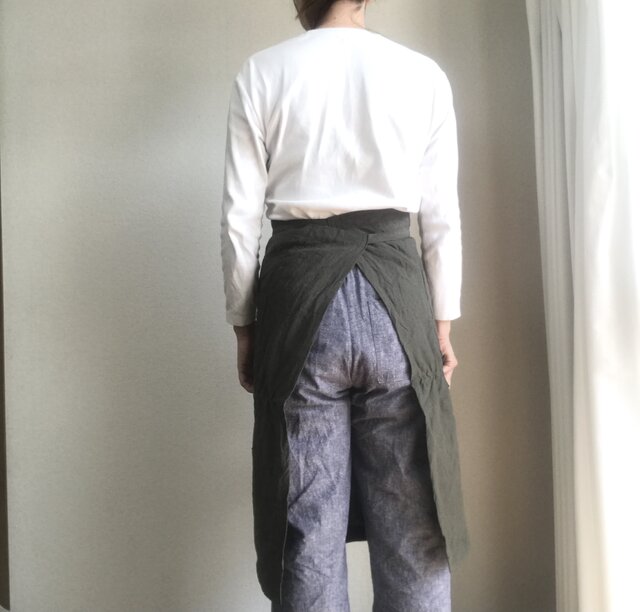 ソムリエエプロン ベルギーリネン25番手 カーキ | iichi ハンドメイド・クラフト作品・手仕事品の通販