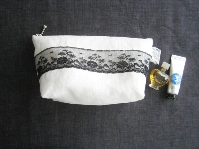 chic&chic FrenchLace×linen Pouch | iichi ハンドメイド・クラフト作品・手仕事品の通販