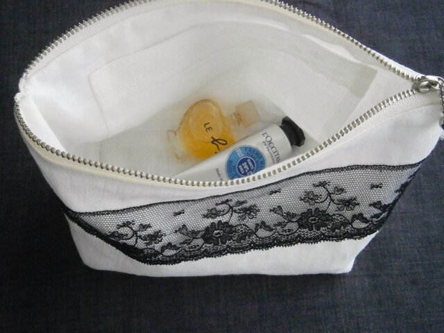 chic&chic FrenchLace×linen Pouch | iichi ハンドメイド・クラフト作品・手仕事品の通販