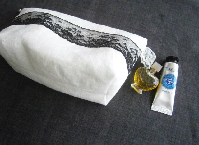 chic&chic FrenchLace×linen Pouch | iichi ハンドメイド・クラフト作品・手仕事品の通販