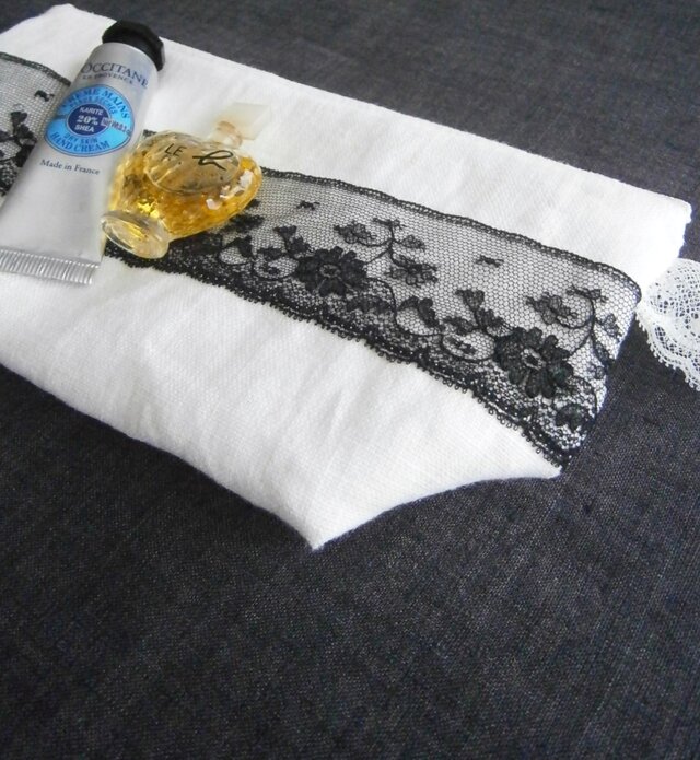 chic&chic FrenchLace×linen Pouch | iichi ハンドメイド・クラフト作品・手仕事品の通販