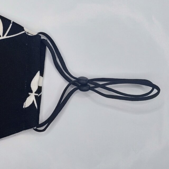 う275 さくらんぼ柄♪逆シルエット☆立体マスク | iichi ハンドメイド・クラフト作品・手仕事品の通販