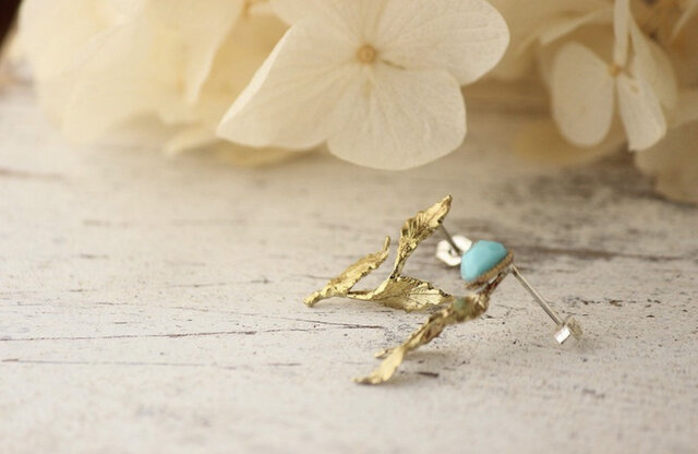 K18GP ターコイズ ボタニカルピアス | iichi ハンドメイド・クラフト作品・手仕事品の通販
