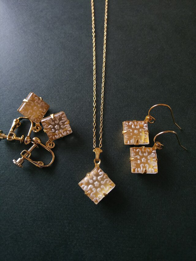 ヴィンテージ 星 アラベスクPattern（10㎜）14kgfピアス（またはイヤリング） | iichi ハンドメイド・クラフト作品・手仕事品の通販