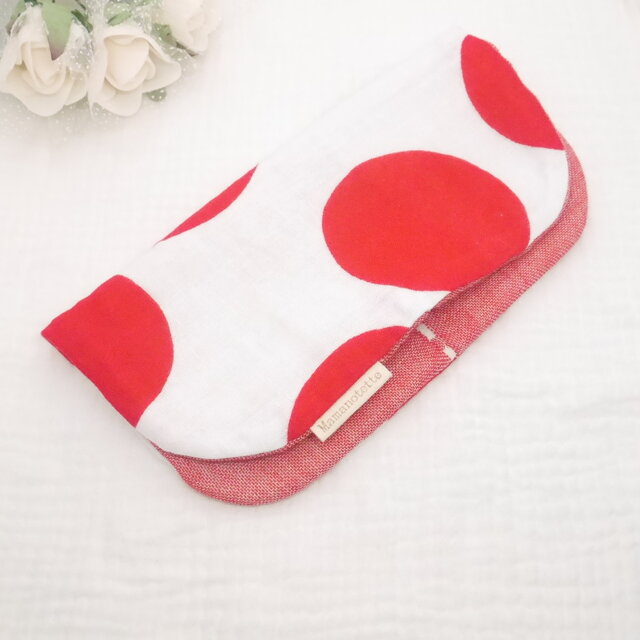 大きなドット｜レッド｜8重ガーゼハンカチ｜20×20cm｜Gauze Fabric | iichi ハンドメイド・クラフト作品・手仕事品の通販