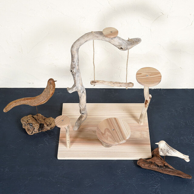 【バードランドの子守歌】流木の止まり木 バードスタンド、止まり木、飾り棚 116 | iichi 日々の暮らしを心地よくするハンドメイドやアンティークのマーケットプレイス