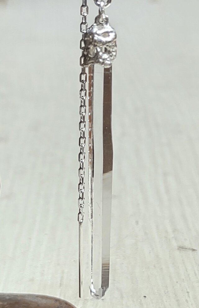 コロンビアレムリアン＊chain pierce | iichi 日々の暮らしを心地よくするハンドメイドやアンティークのマーケットプレイス