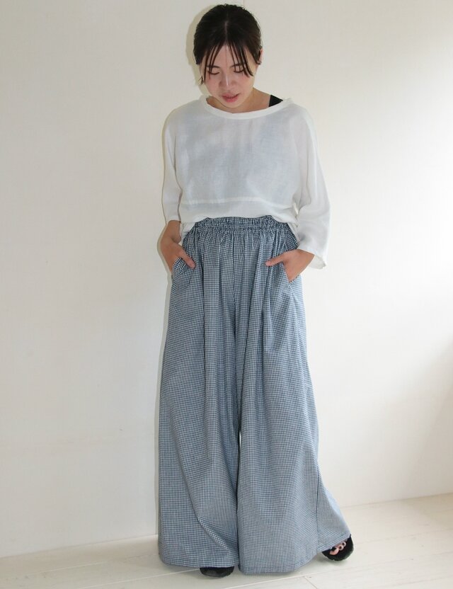 インディゴ染めギンガムチェックのたっぷりワイドパンツ | iichi ハンドメイド・クラフト作品・手仕事品の通販