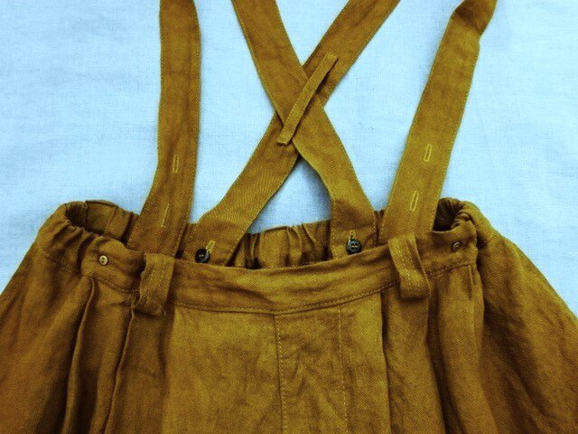 【受注制作】カーキ茶/綾織40リネン 3tuckバルーンパンツ(取り外し可能サスペンダー付) | iichi ハンドメイド・クラフト作品 ...