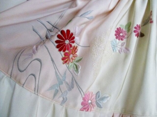 7215 正絹の訪問着で作った膝丈スカート ＃送料無料 | iichi ハンドメイド・クラフト作品・手仕事品の通販